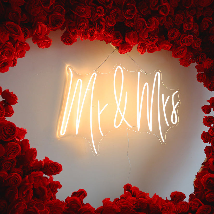 Mr & Mrs LED Neon Sign Reusable Party Decoration Backdrop – ubackdrop