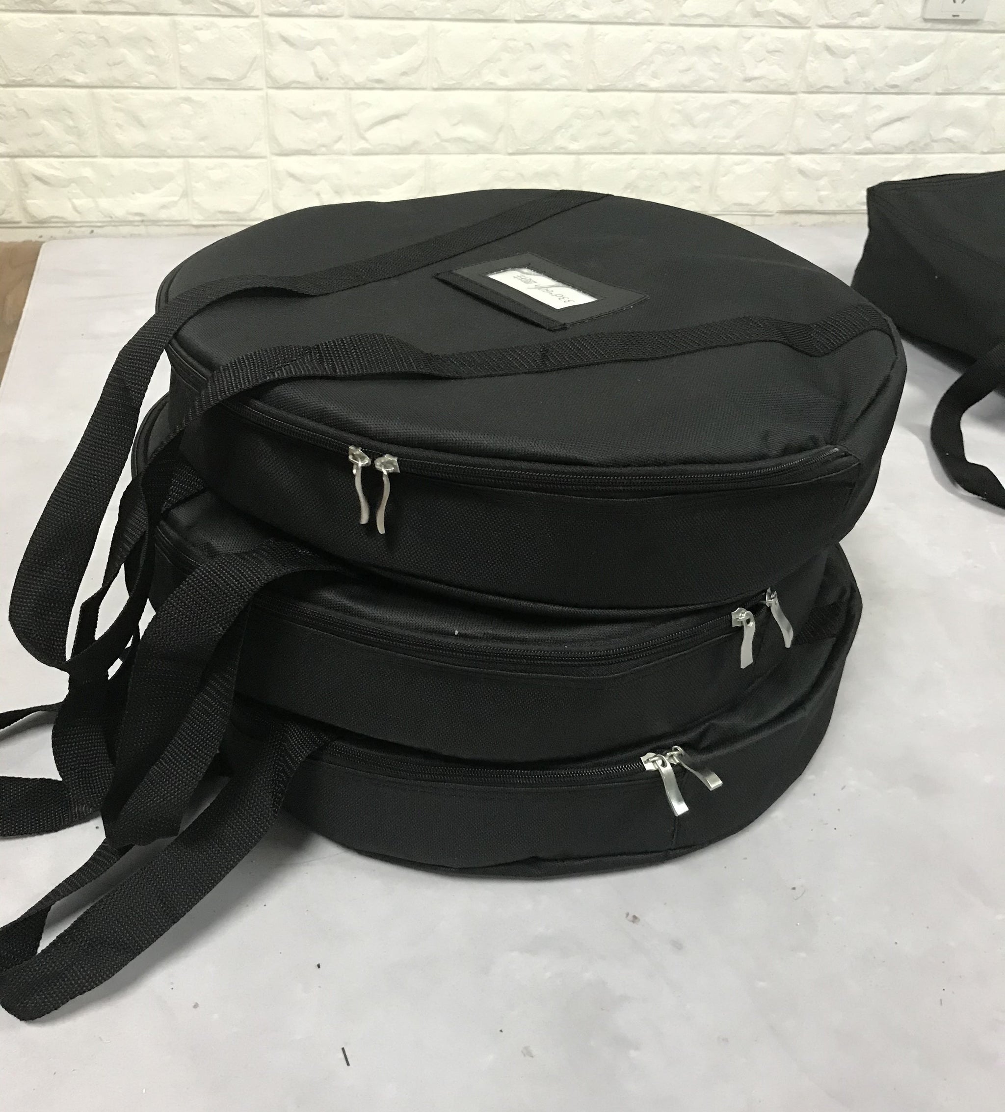 Round Display Cylinder Pedestals with Covers – ubackdrop